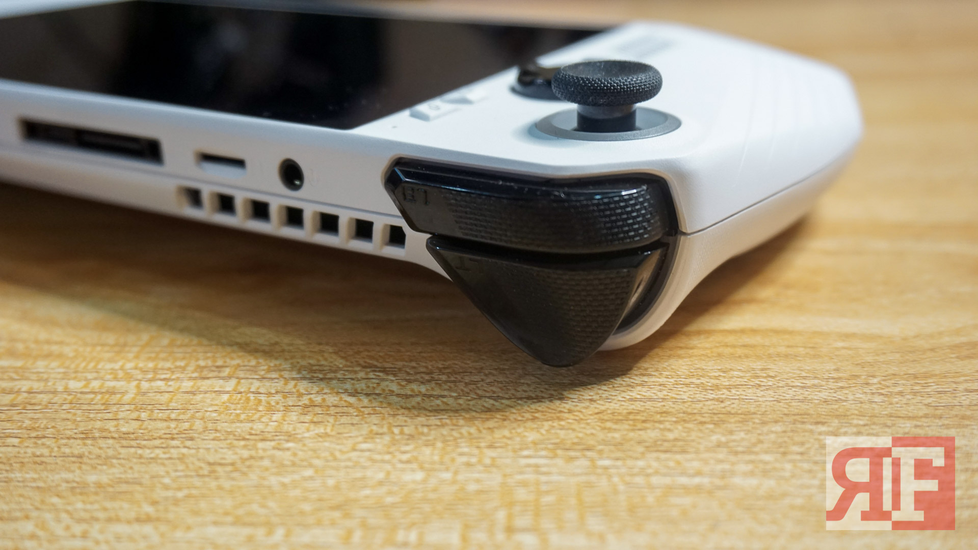 Asus ROG Ally Review: A Lightweight Powerhouse at the Palm of Your Hand ...